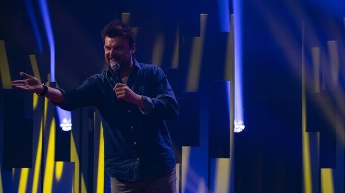 Discussion avec l'humoriste Derrick Frenette