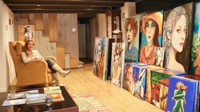“A Day in The Life” with Istanbul-born painting artist, Berla
