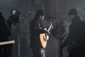 “Five Minutes With” Alternative Singer-Songwriter, Jonathan Roy