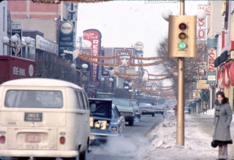 Photographies anciennes de la rue Saint Hubert (1920-1977)