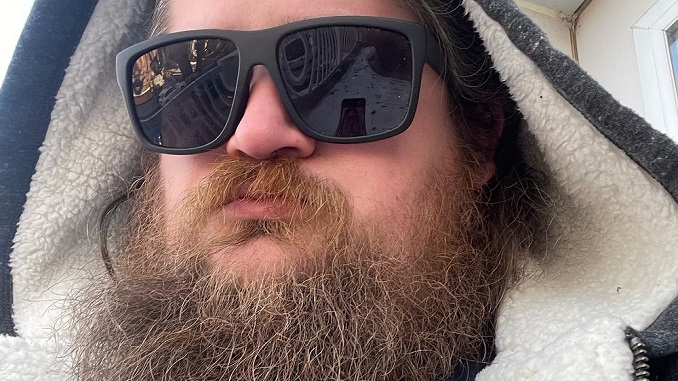 Tragedy Plus Time: Montréal-based Comedian Walter J Lyng