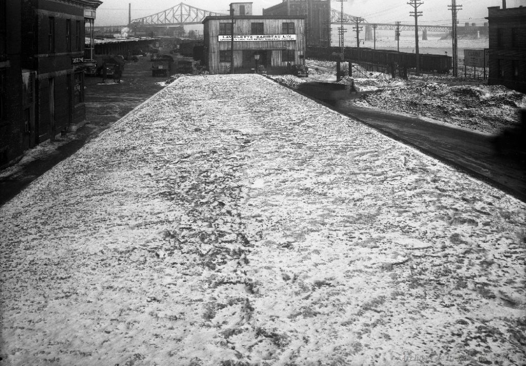 Old Photographs of the Bonsecours Market (1884-1982)